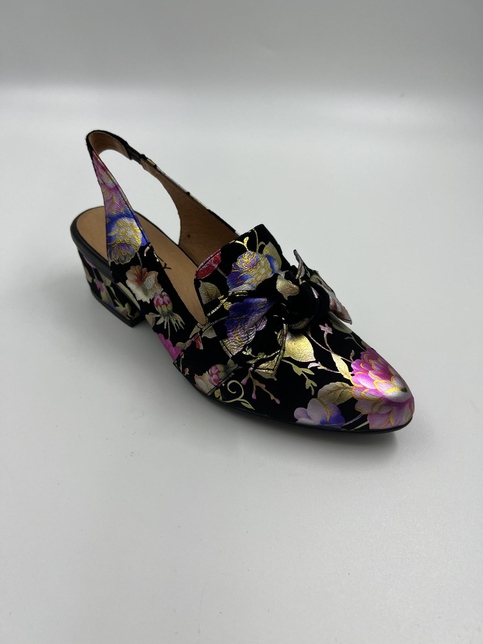 BRESLEY AUSTEN - Alexandria's Shoes for Women