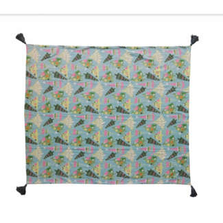 Throw w/ Christmas Tree Pattern & Tassels - Tide & Table