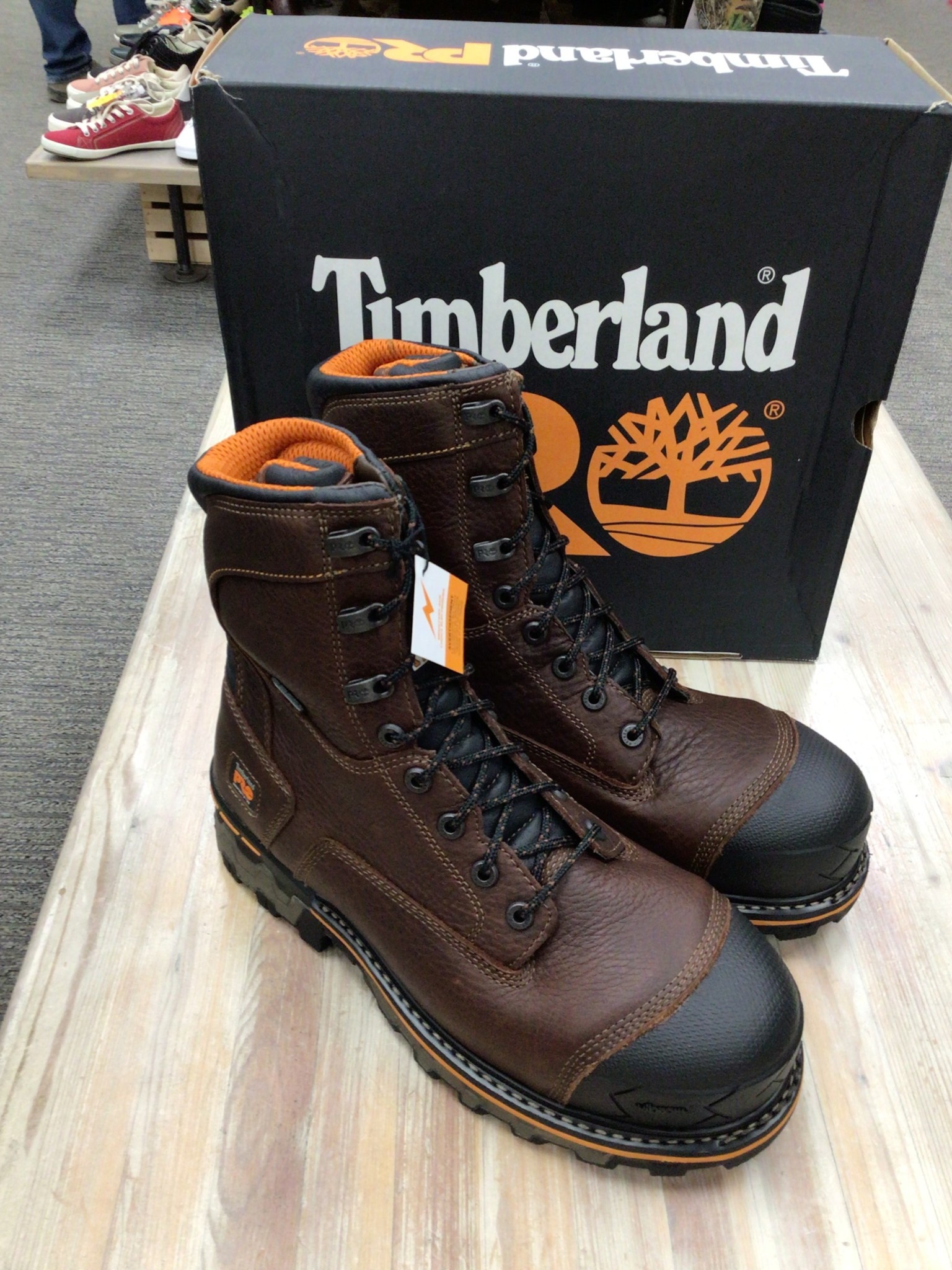 Timberland TB189646 8” WP Boondock Men’s - Shoes & M'Orr