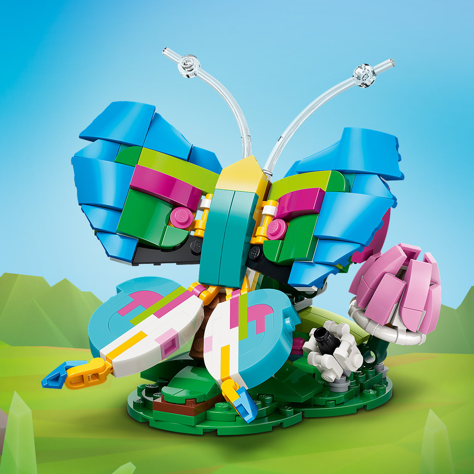 LEGO® Creator 3 in1 Wild Animals: Colorful Hummingbird Decor 31384 ...