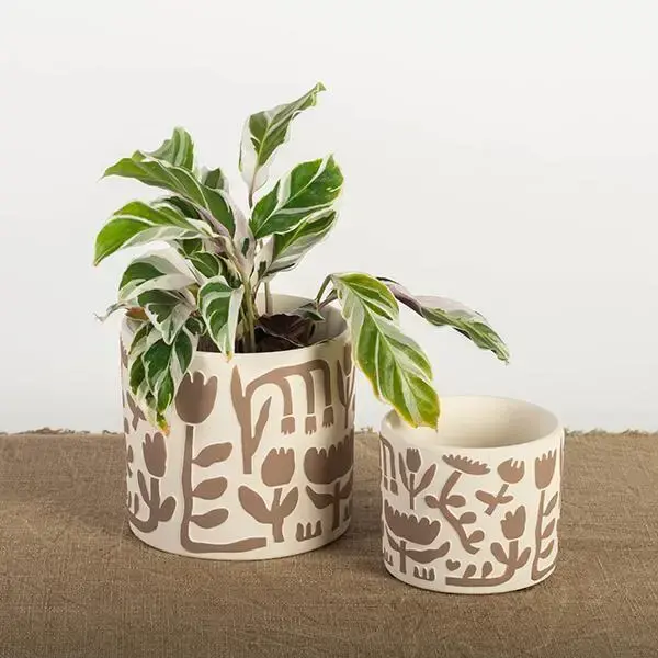 Forpost Trace Inc. Beige Terracotta Flower Pot Small - Livingstone Outdoor