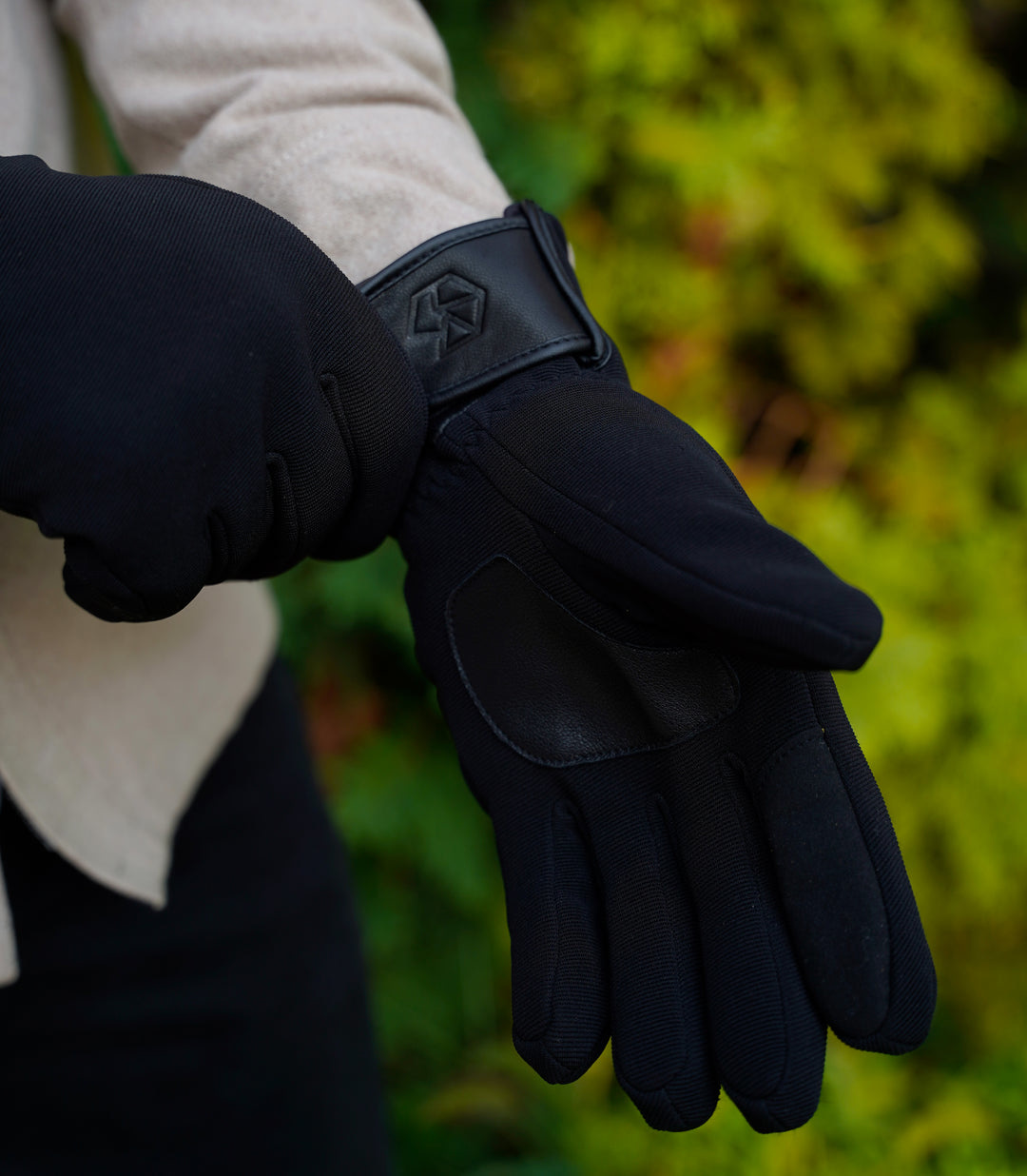 Brume Thelon Glove