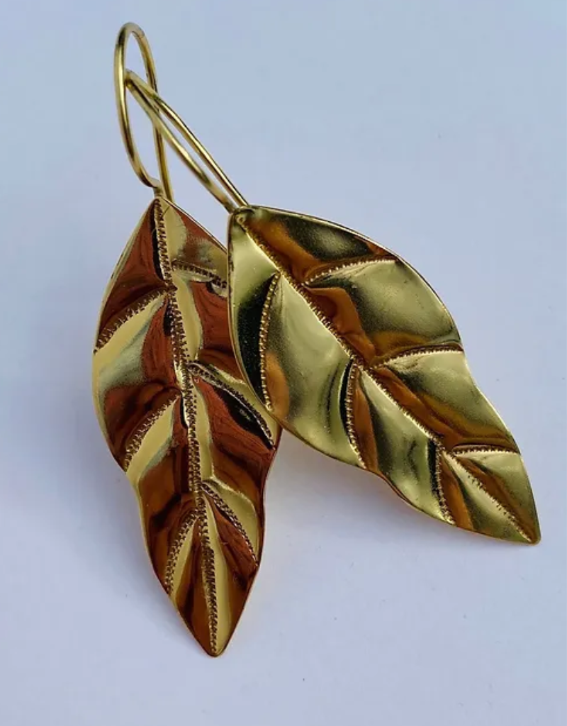 Leaf Bombshell Earrings - Villages Calgary