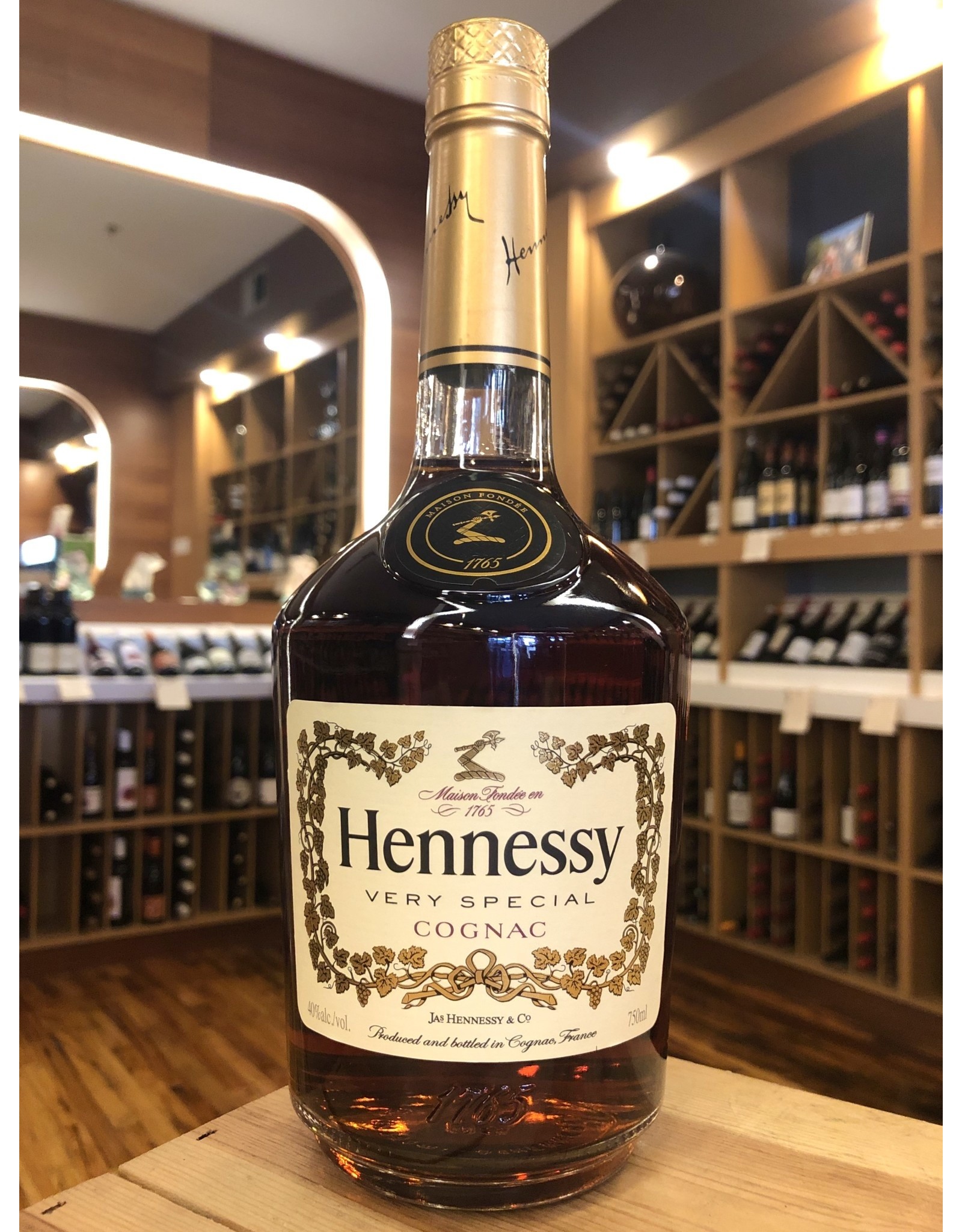 Hennessy VS Cognac 750 ML Downtown Wine Spirits Hennessy VS Cognac 750 ML Downtown Wine Spirits