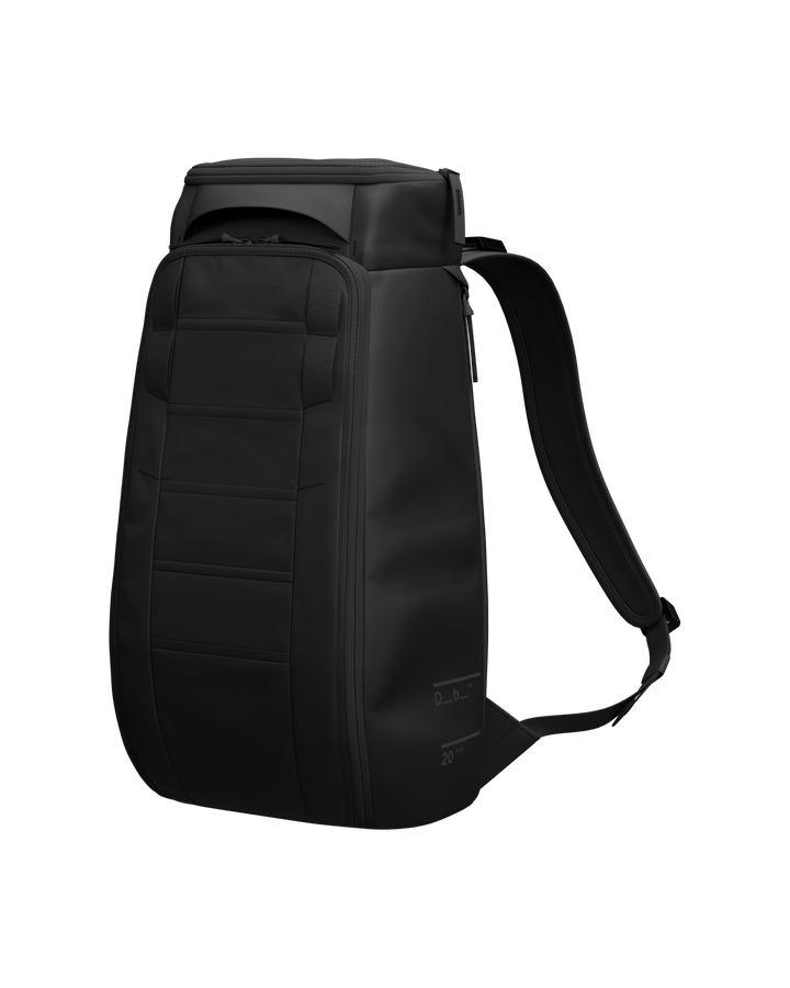 DB Hugger Backpack 20L - Ski West