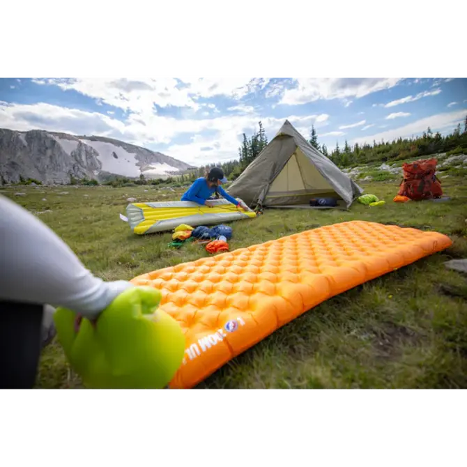 Big Agnes Zoom UL Insulated 25x72 WIDE REGULAR Amber Glow - Chatham ...