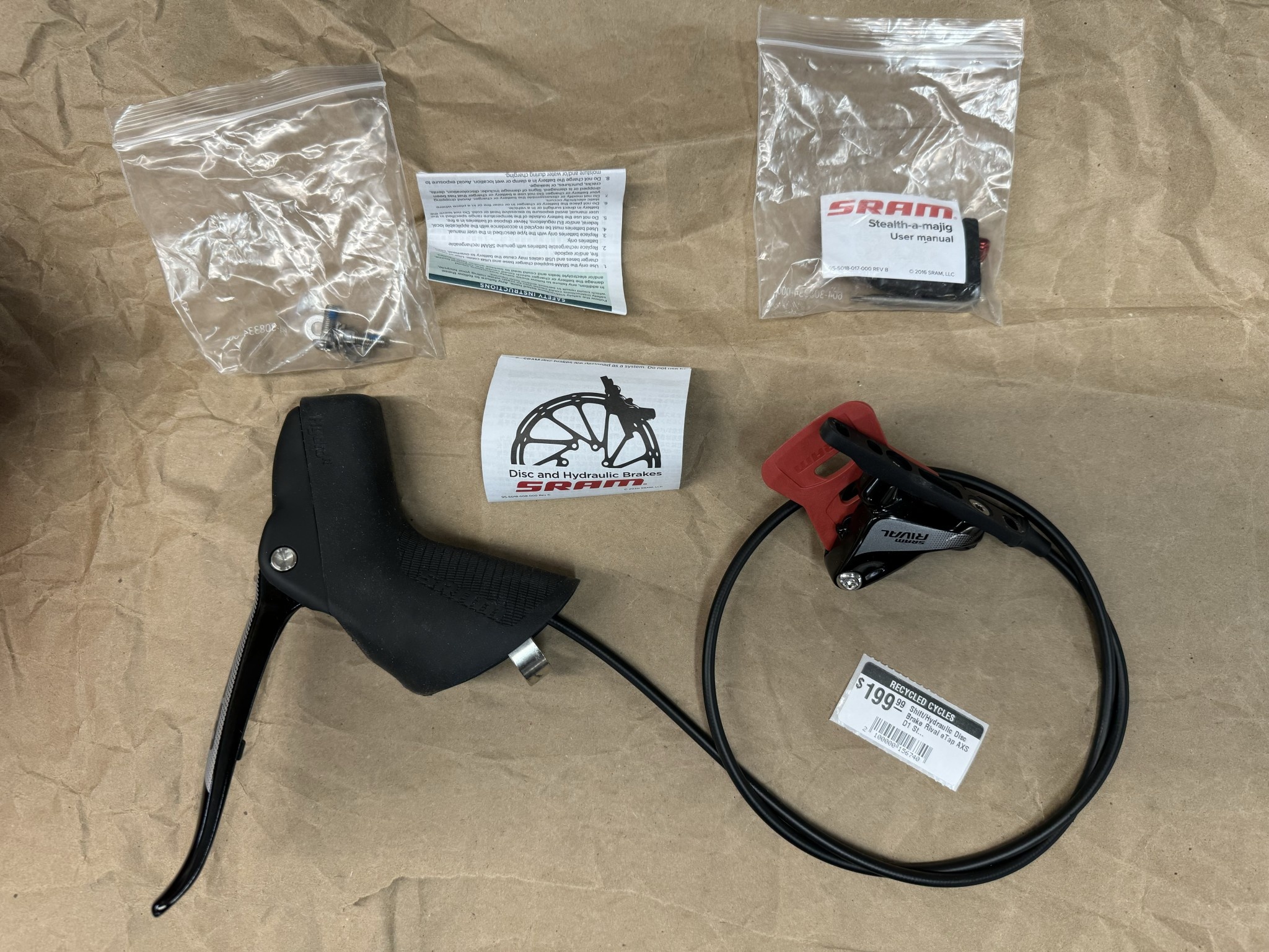 Shift/Hydraulic Disc Brake Rival eTap AXS D1 Stealthamajig connected ...