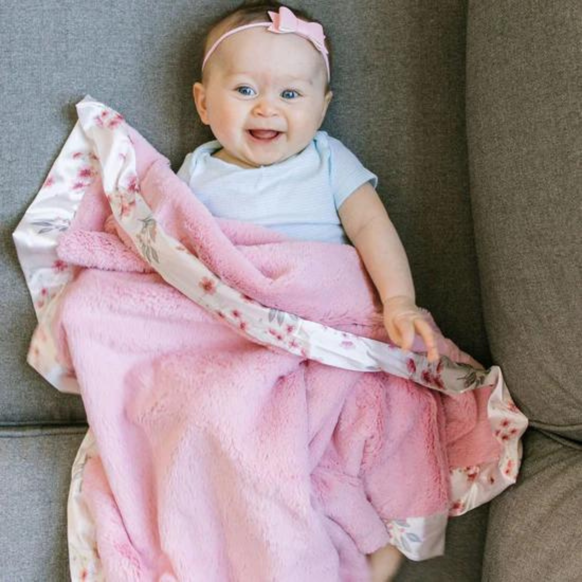 Saranoni: Satin Border Lush Receiving Blanket (30"x40") - - Nest, Bermuda