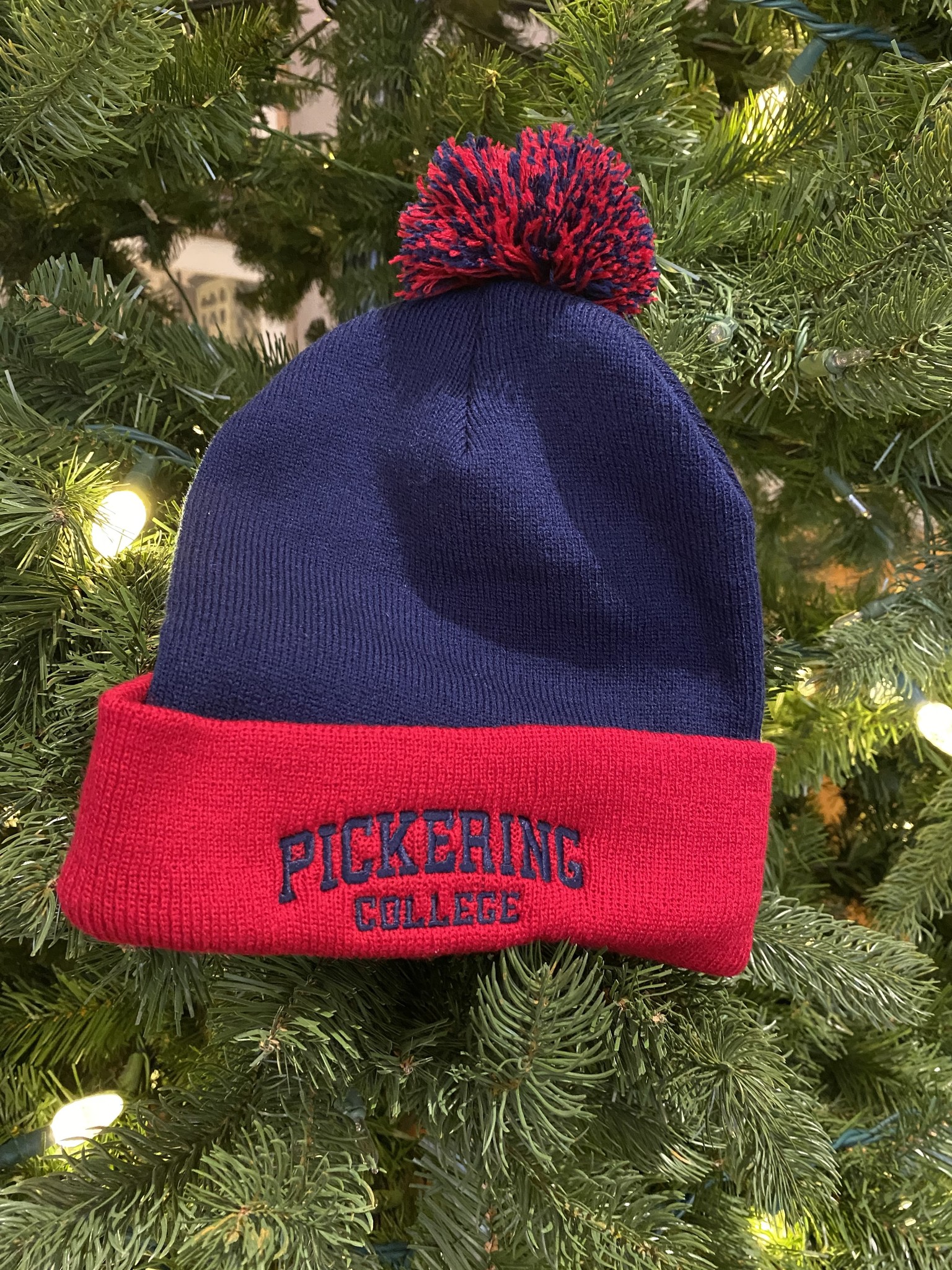 ToquePomPom - Pickering College