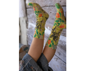 Magnolia Pearl Cupid Big Dipper Socks in Encelia - Shady And Katie