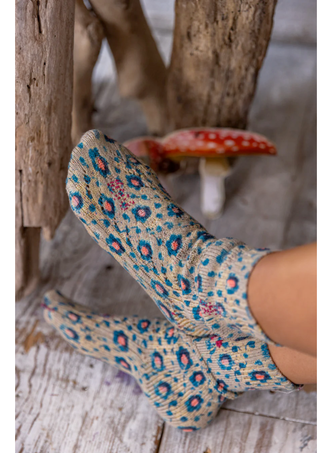 Magnolia Pearl Floral Lil Dipper Socks in School Girl - Shady & Katie ...