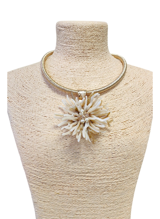 Flower Beach Necklace - Shady And Katie - Shady And Katie