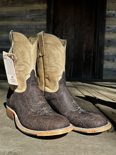 Shop 339038 Elephant Roper Boots – Rugged Western - Hewlett & Dunn