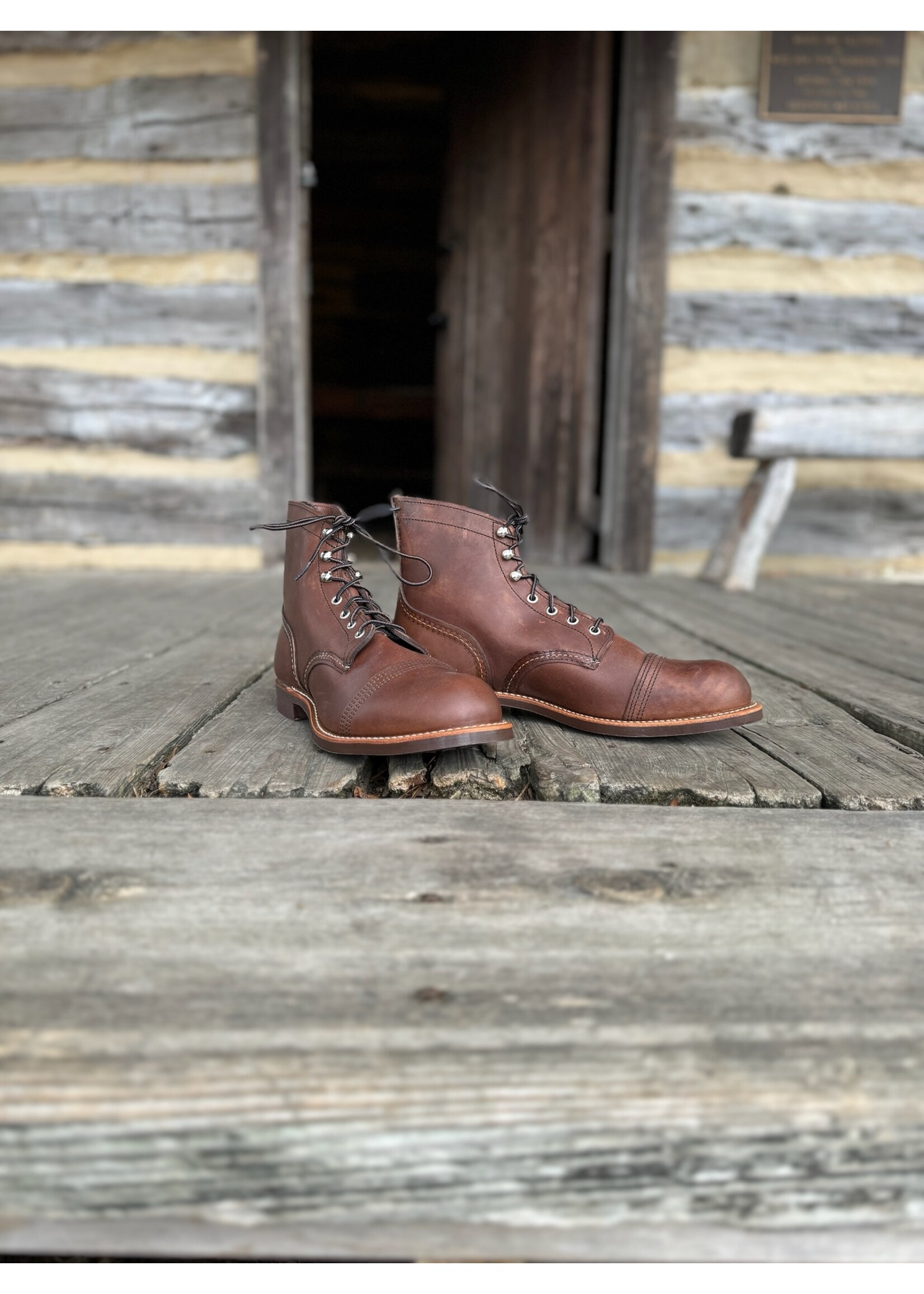 RED WING 8111 Iron Ranger - Hewlett & Dunn