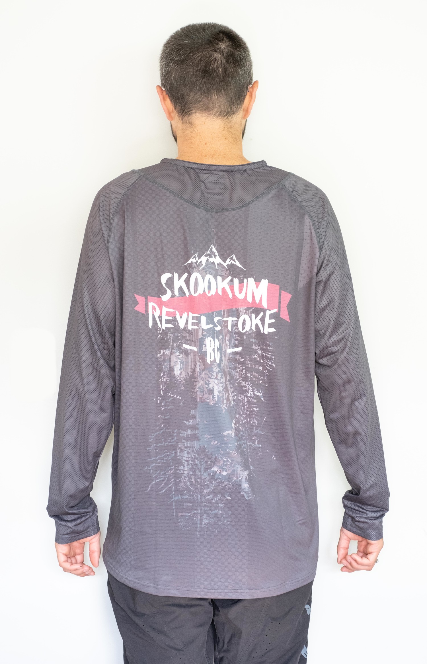 Skookum Logo