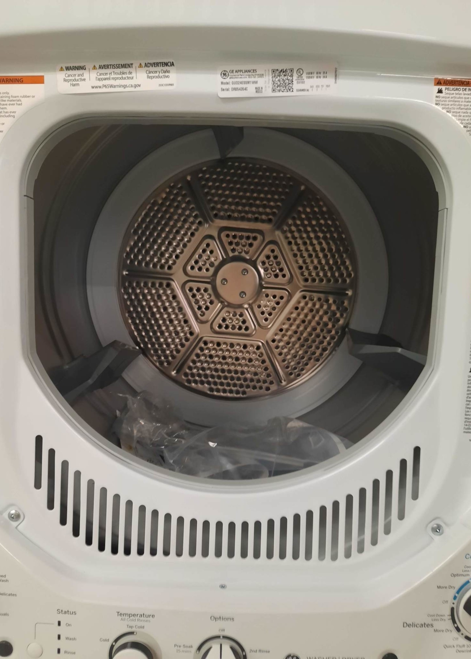 *GE GUD24ESSM1WW 24 Inch White Laundry Center with 2.3 cu. ft. Washer ...