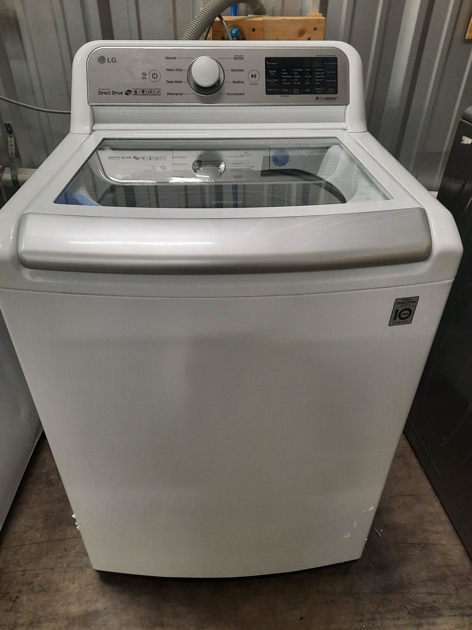 LG LG WT7300CW 5.0 cu. ft. High Efficiency Mega Capacity Smart Top Load ...