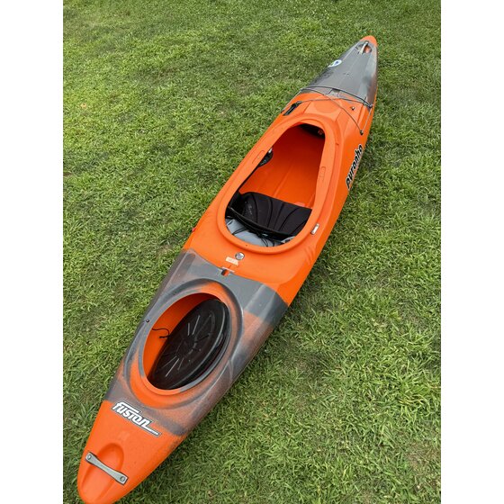 Whitewater kayaks, crossover kayaks and recreational kayaks - The ...