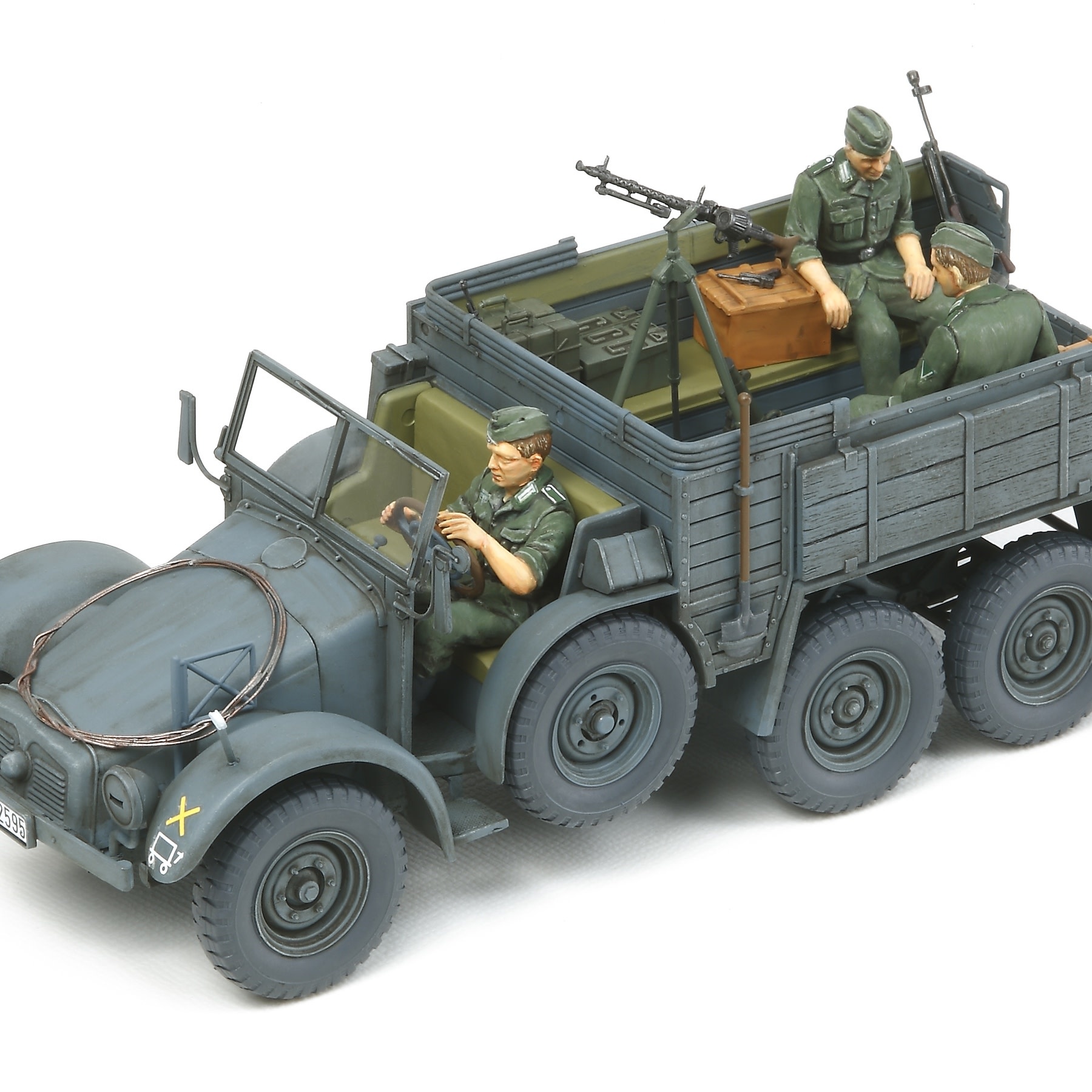 Tamiya 1/35 German 6x4 Truck Krupp Protze w/3 Figures - Hobby 2000