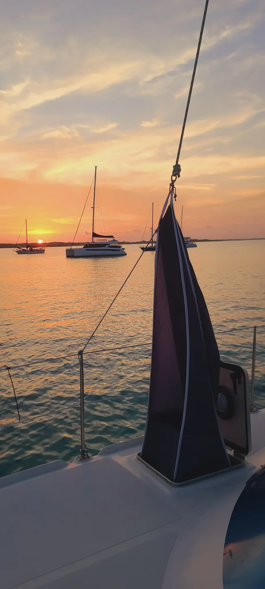 Breeze Bandit ALL Direction Wind Scoop Attaches to Boat Hatch - Fogh ...