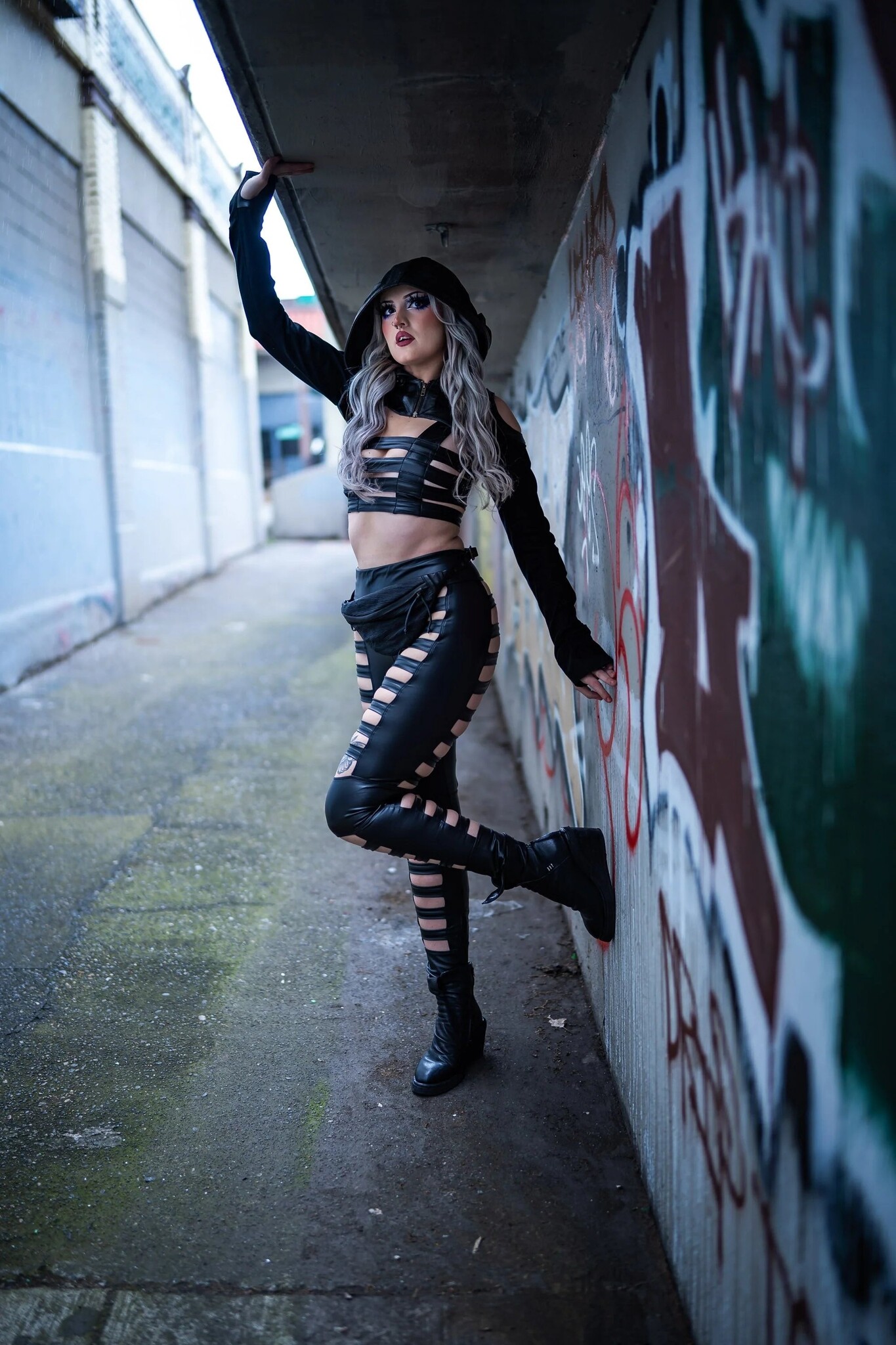 Five & Diamond-Women's Cage Leggings Faux Leather - Ceiba