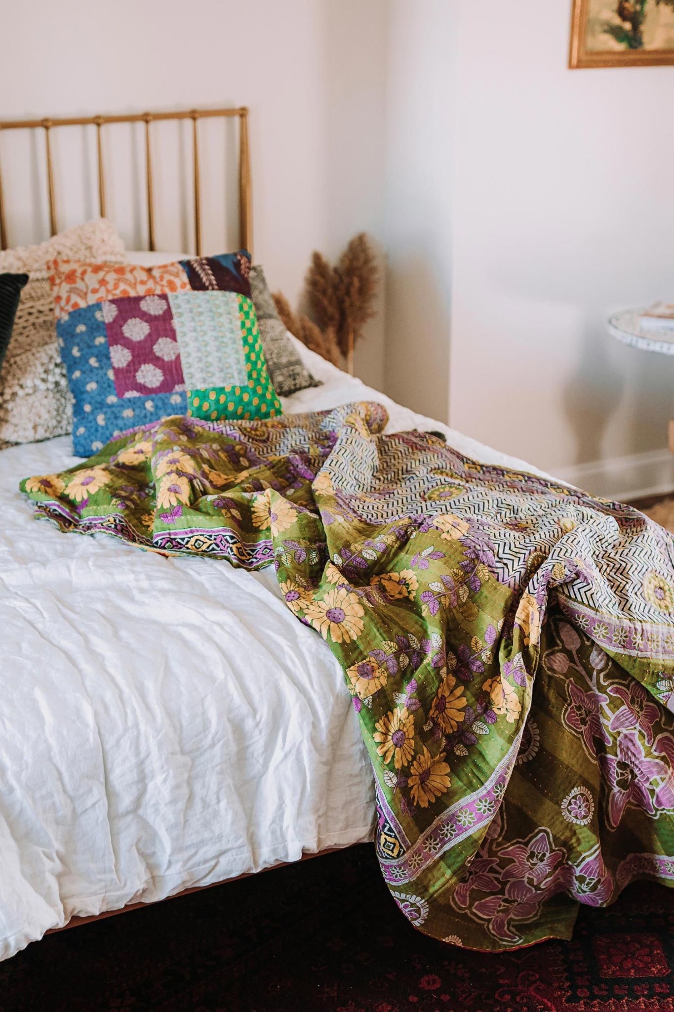 Sacred Sari Throw - Bunyaad