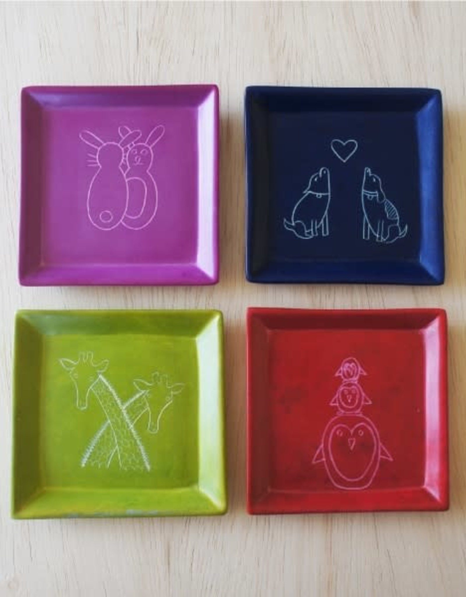 Square Animal Dishes - Loving Dogs - Bunyaad