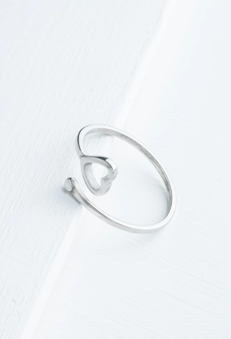 Ada Silver Heart Ring - Bunyaad