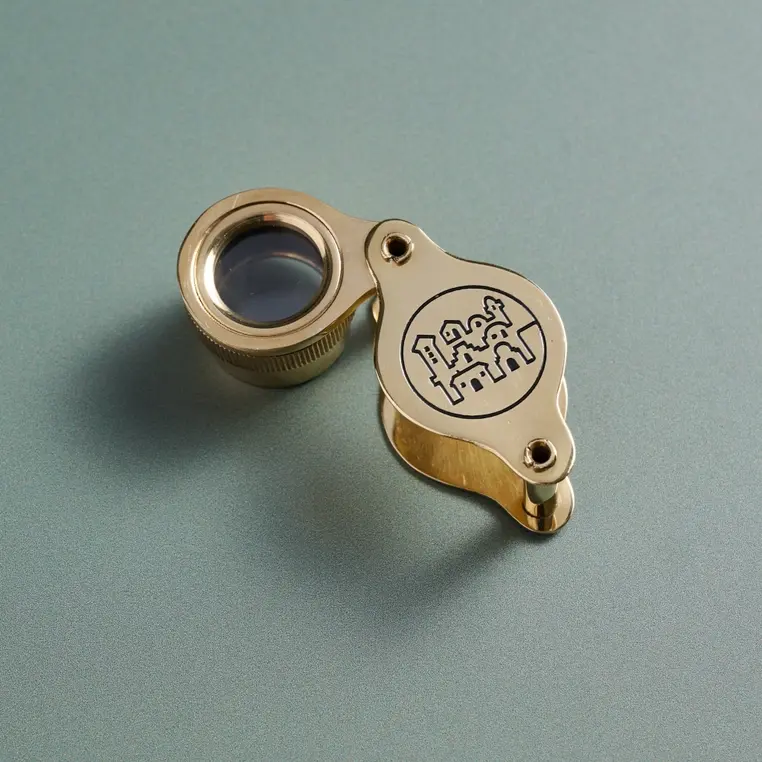 Easy Read Portable Magnifier - Bunyaad