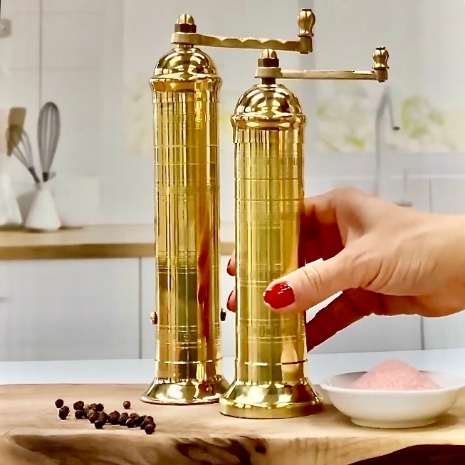 BRASS MILL GRINDER - Jade
