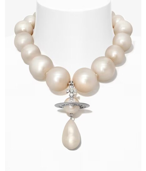 VIVIENNE WESTWOOD ONE ROW PEARL NEW ORB PENDANT NECKLACE VIVIENNE WESTWOOD ONE ROW PEARL NEW ORB PENDANT NECKLACE