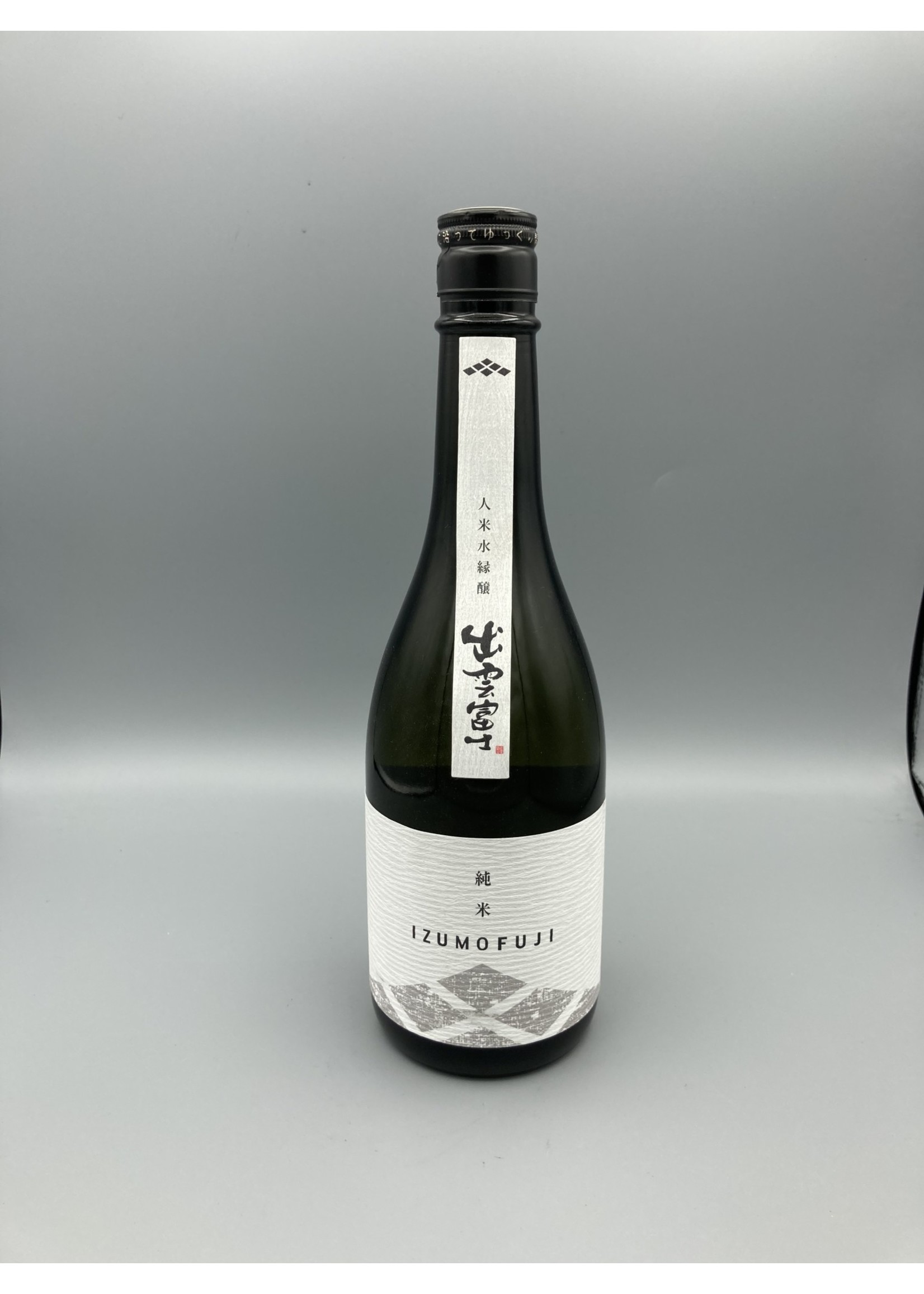 Izumo Fuji sake Junmai 15% abv 720ml - Holly Main liquor