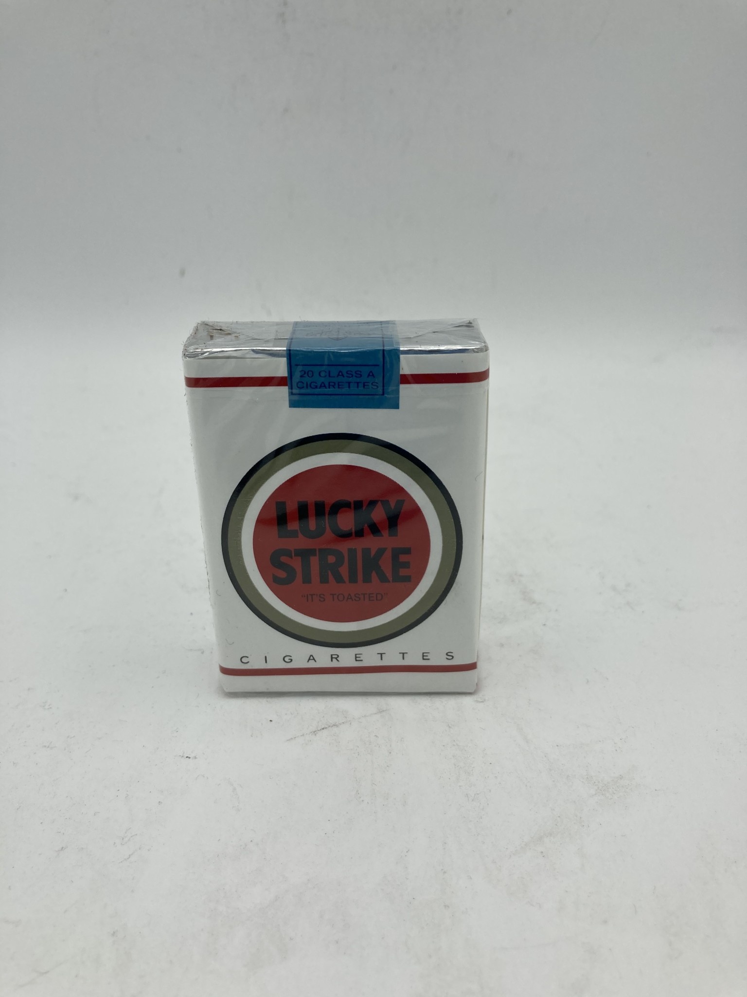 Lucky Strike Unfiltered box pack - Holly Main liquor