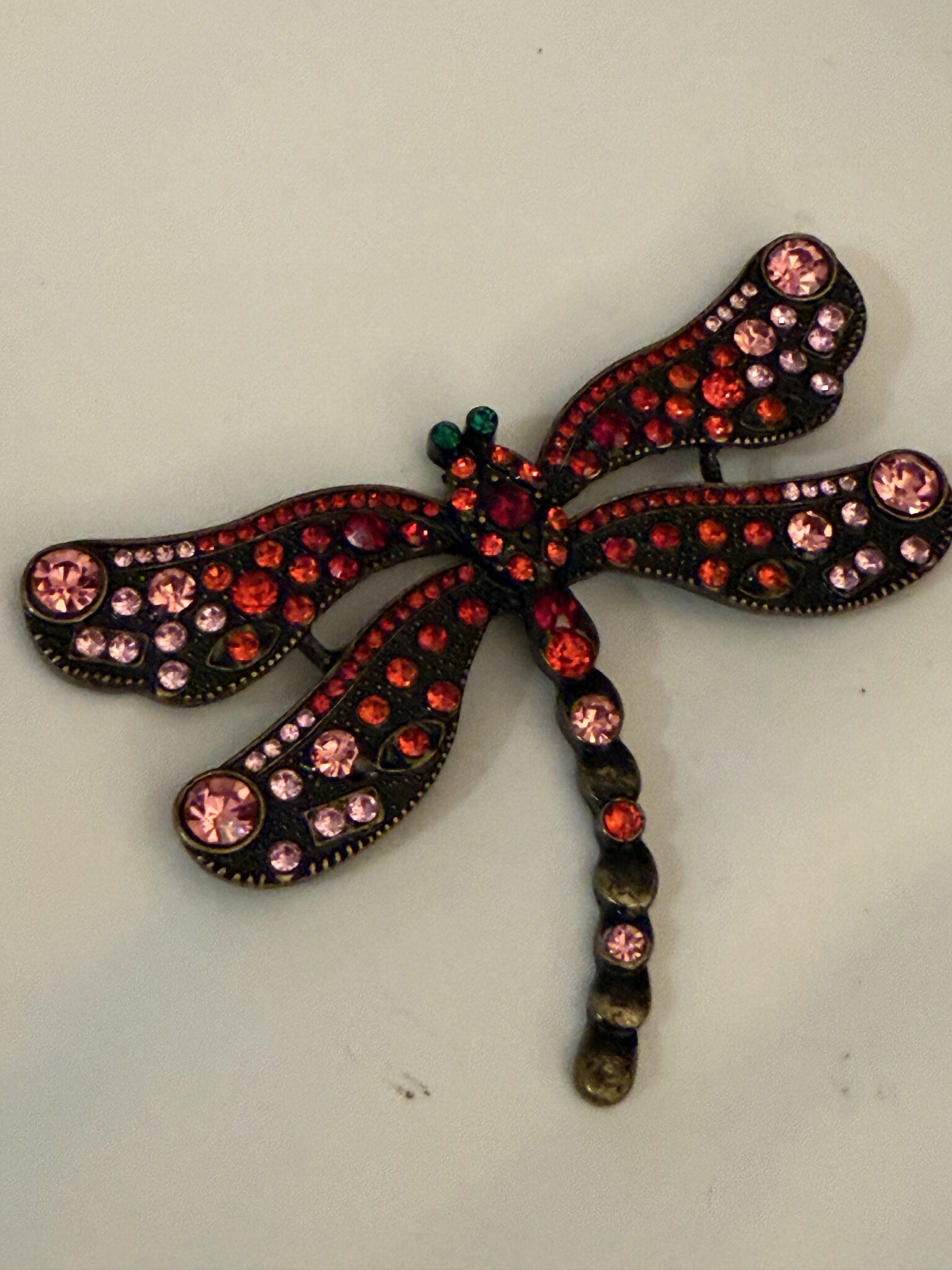 Dragonfly crystal brooch - B’LA Btq & Avarcaspr
