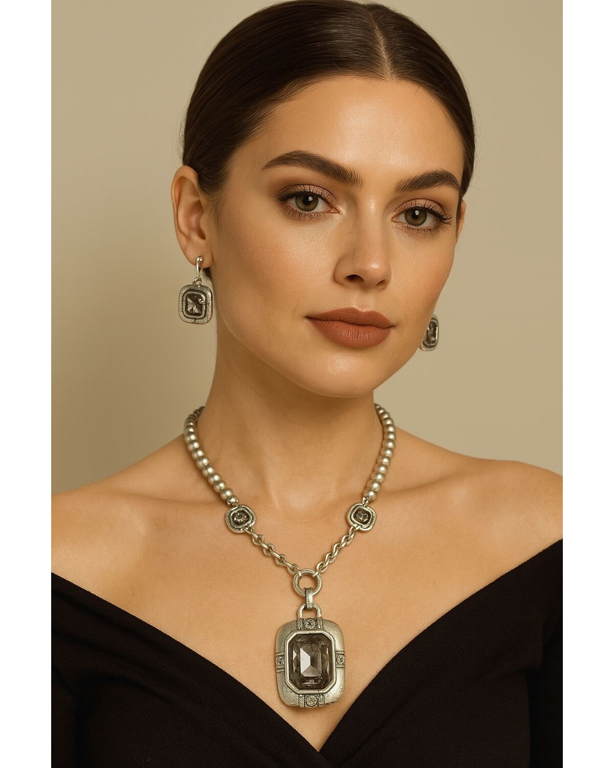 Glam Set - B’LA Btq & Avarcaspr