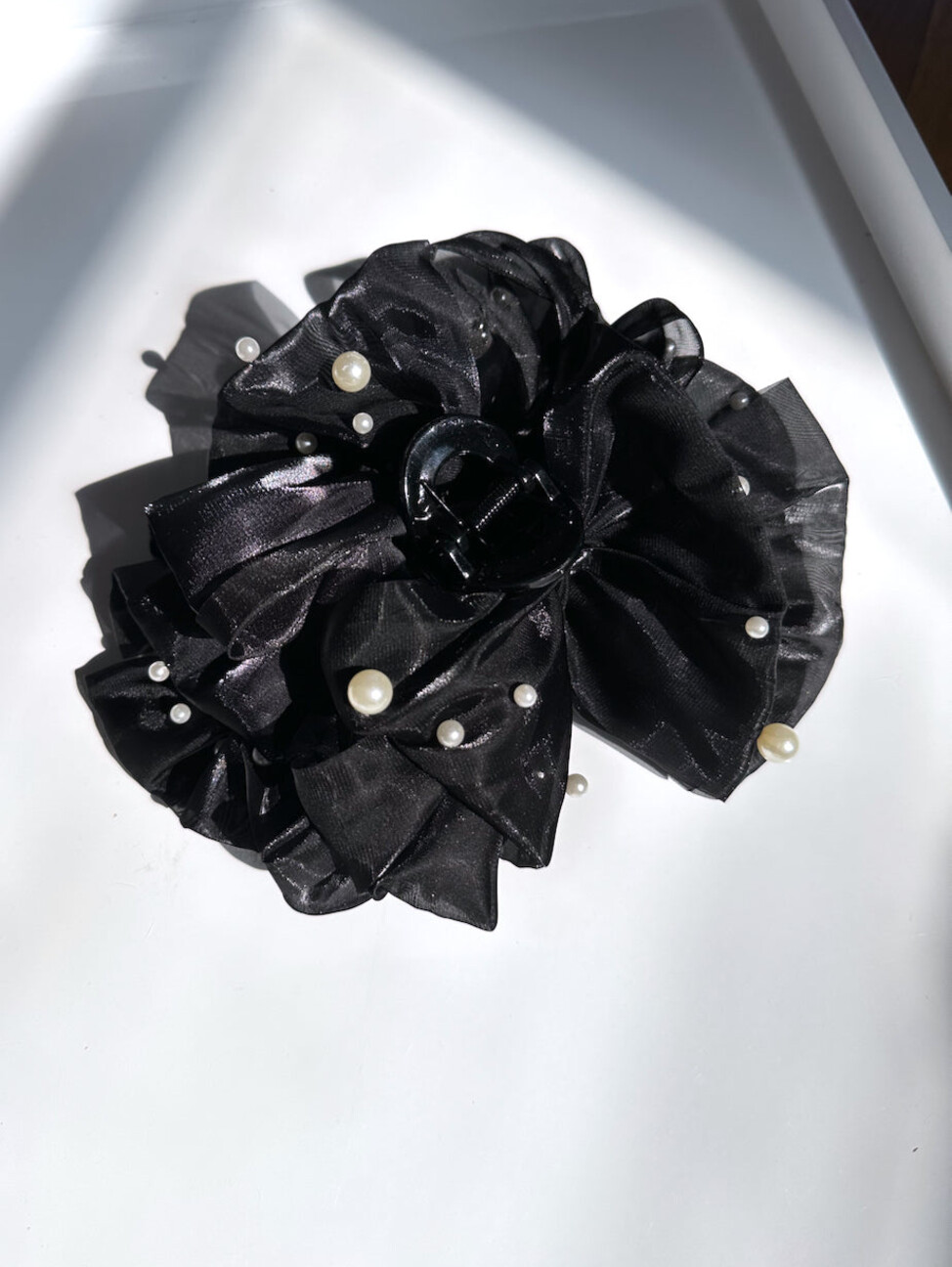 BIG SATIN ROSE HAIR CLAW - Marmalade