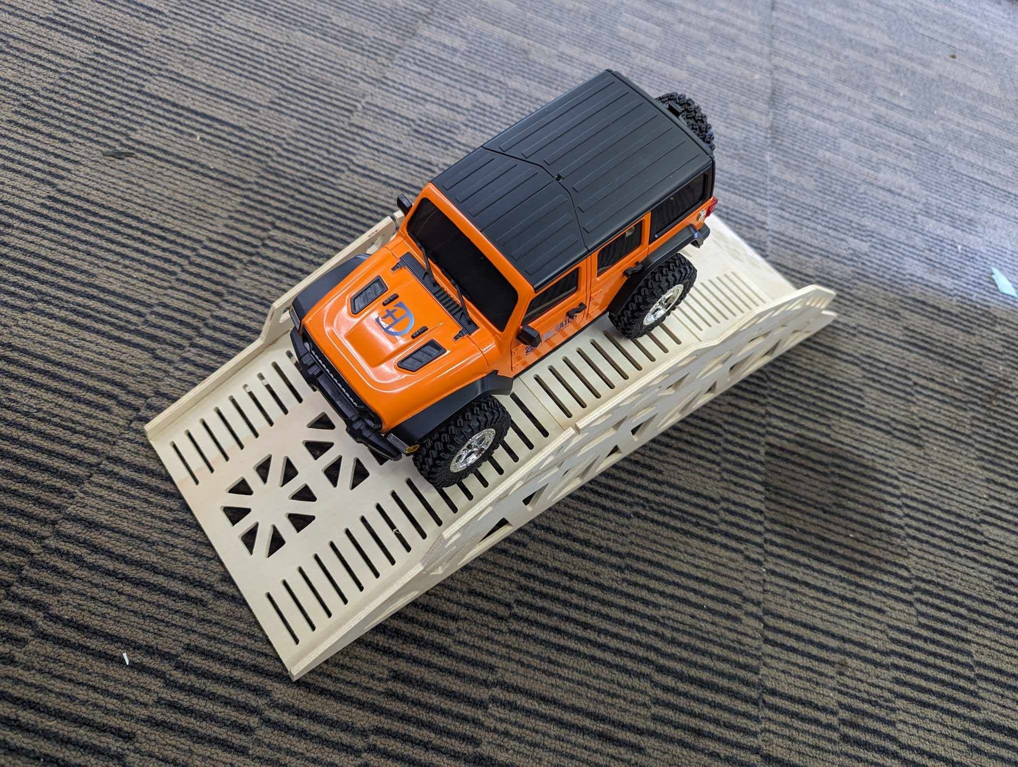 HOBBY DETAILS HOBBY DETAILS CRAWLER RAMP D bridge - www.acercmodels.com