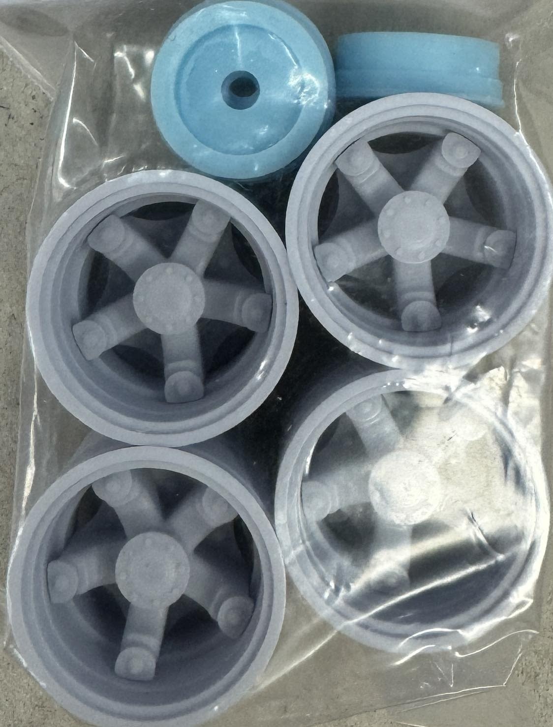 AUSLOWE AUSLOWE Complete tandem axle set 5 Spoke drive. 1/24 Scale ...