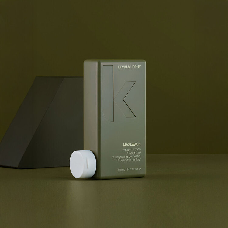 Kevin.Murphy Maxi.Wash Detoxifying Shampoo for a Purified Scalp - Industria Coiffure Hair Products