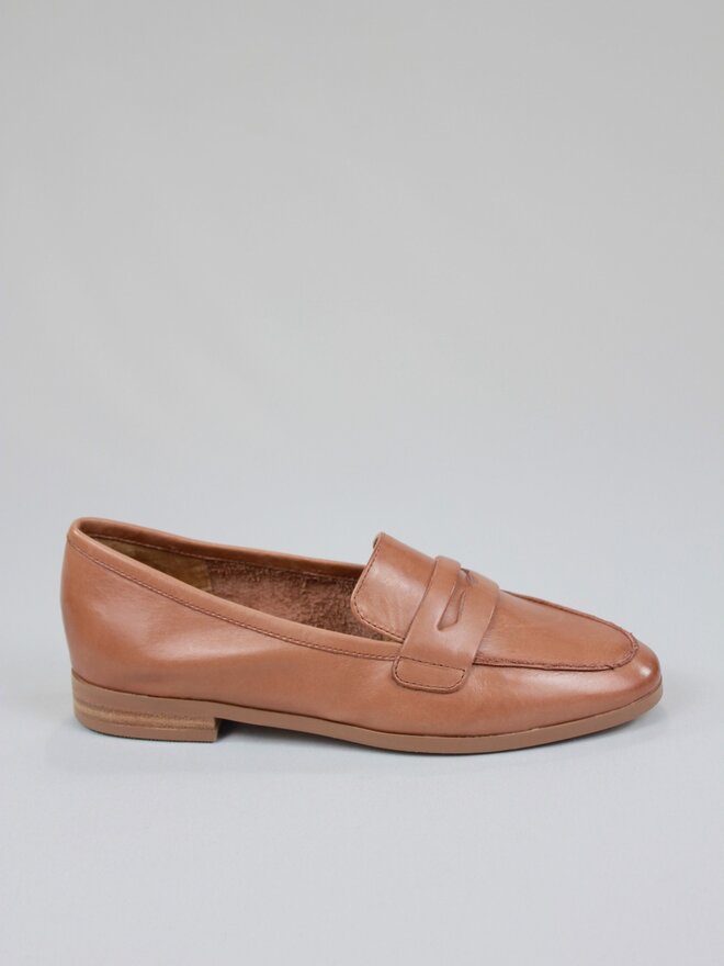 Loafers - Shoes - Footwear - Footloose Shoes - Victoria, BC - Footloose ...