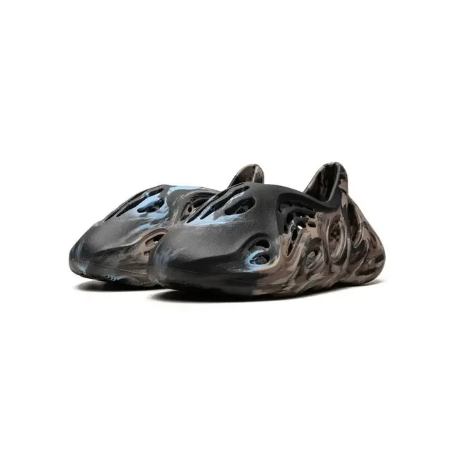 Yeezy Foam RNR MX Cinder - Evoque Mtl Yeezy Foam RNR MX Cinder - Evoque Mtl