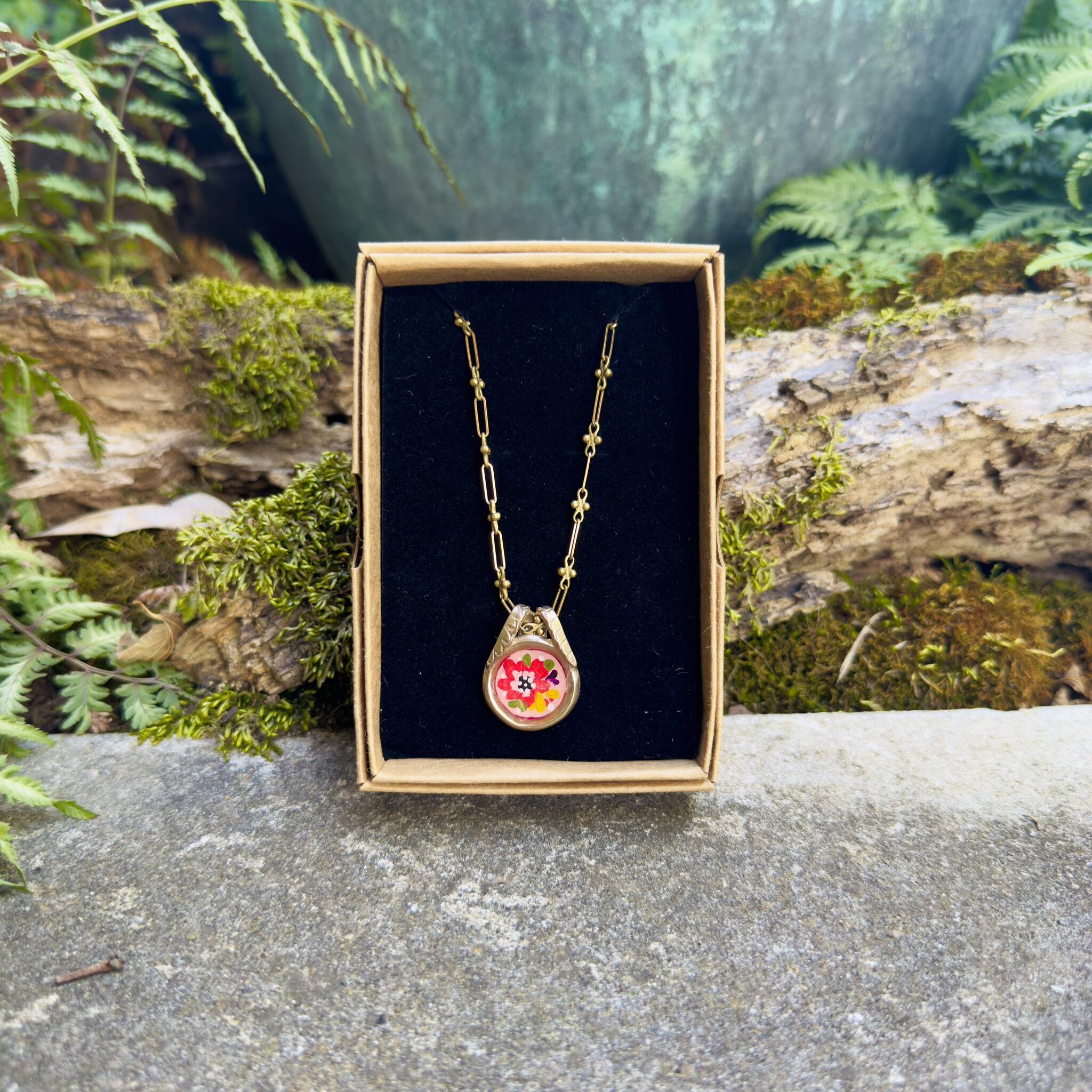 LK Round Necklace - Cheekwood