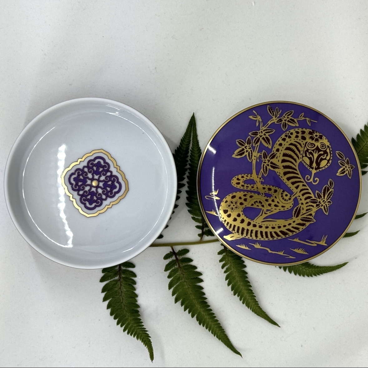 Round Porcelain Box - Cheekwood