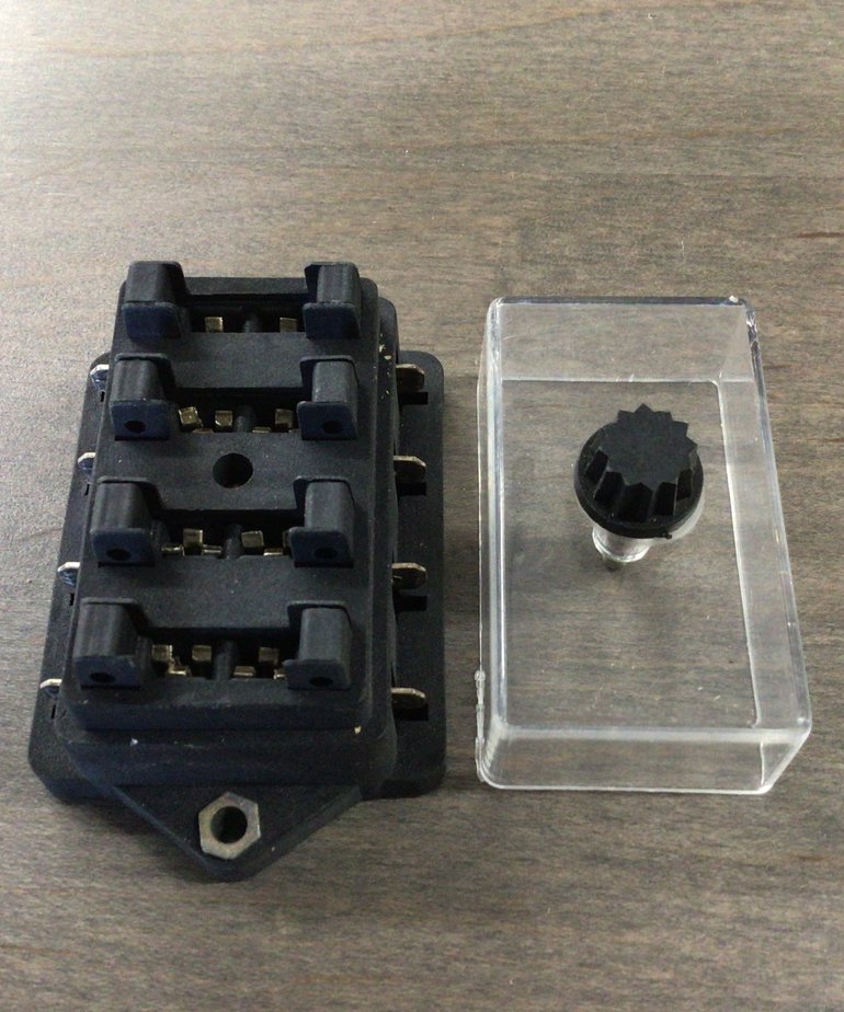 FUSE BLOCK - Pleasure Land RV Surplus Store