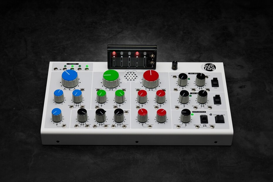 Erica Synths Bullfrog - Control Voltage