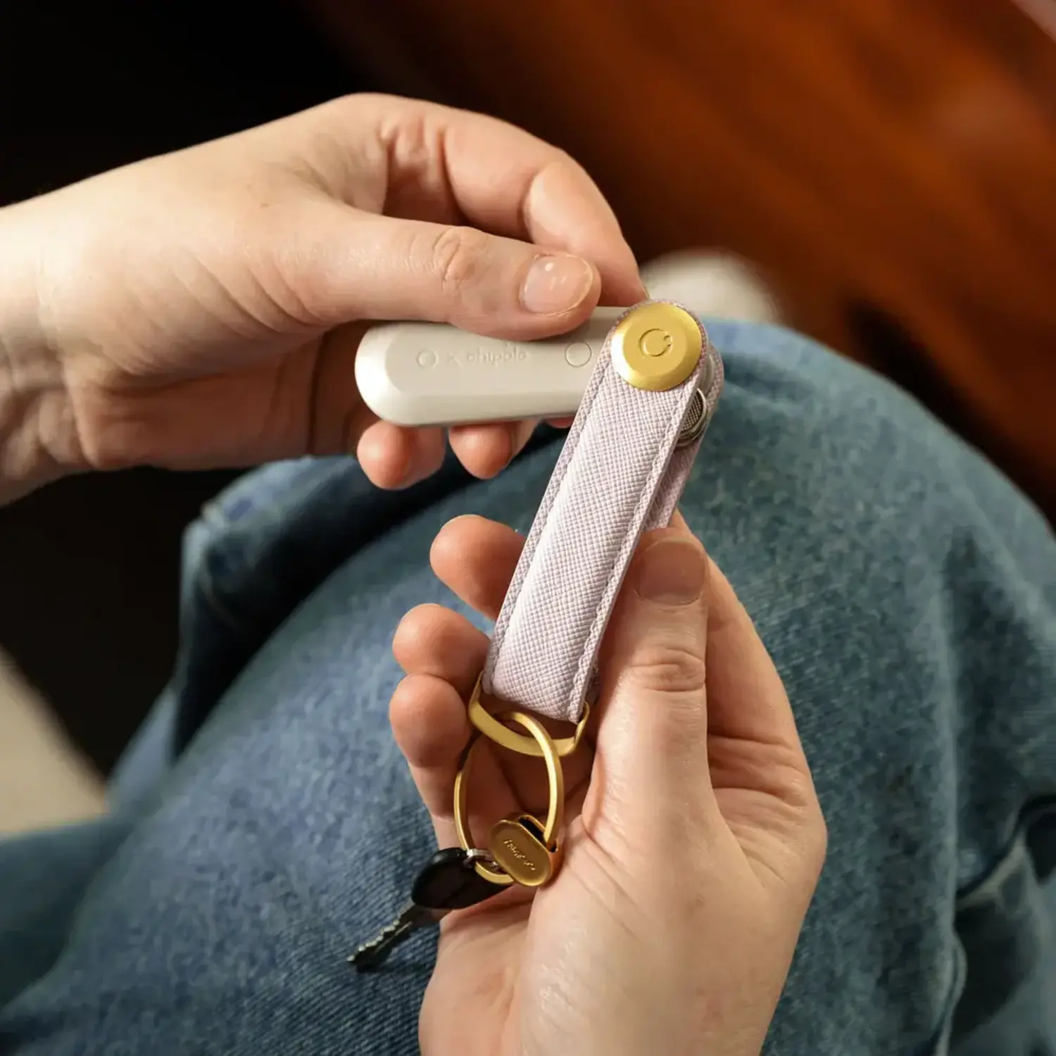 Orbitkey x Chipolo Bluetooth Tracker V2- Grey - Just Bags Luggage Center