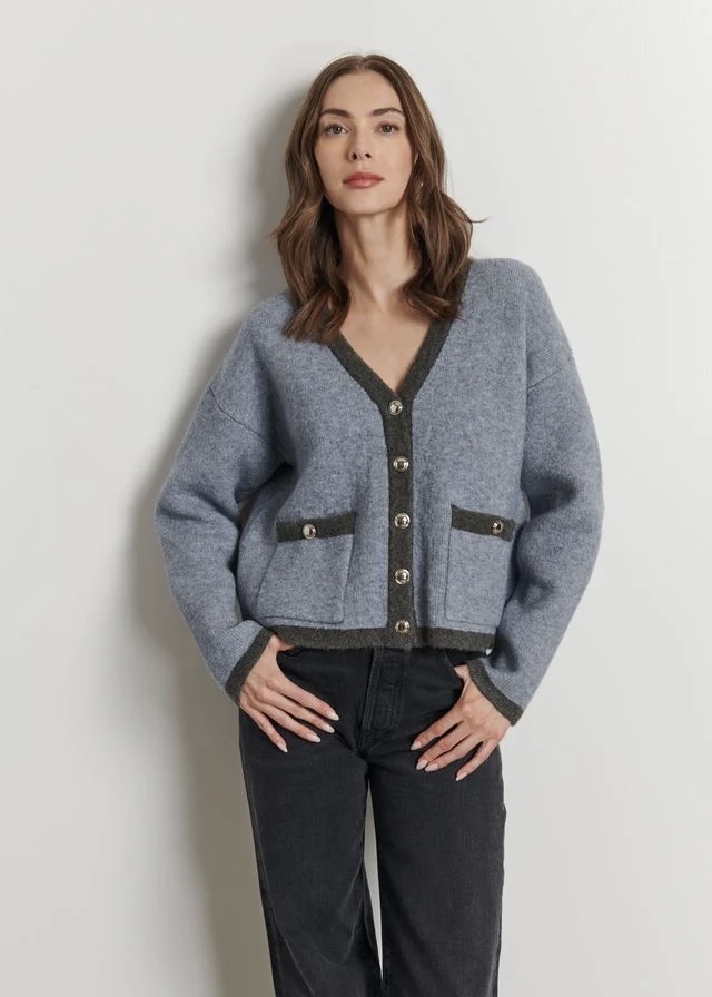 Line - Pia - MonAmie Boutique