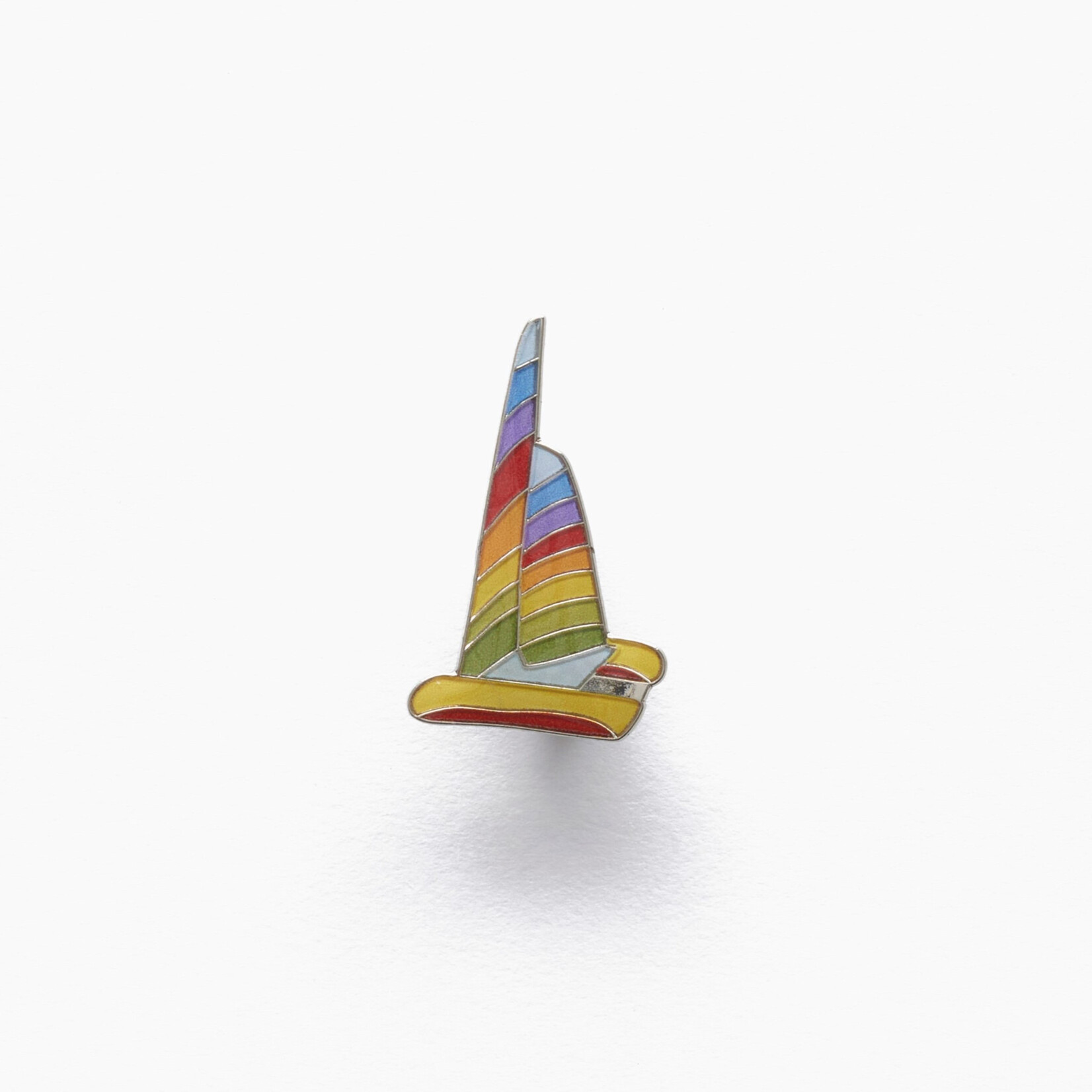 'Sunday' Sail Boat Pin - AGNSW x Ken Done - Ken Done Gallery