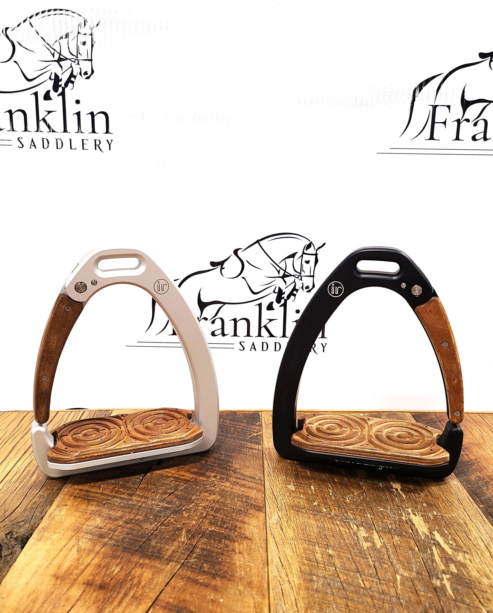 Innova Aria Stirrups - Franklin Saddlery