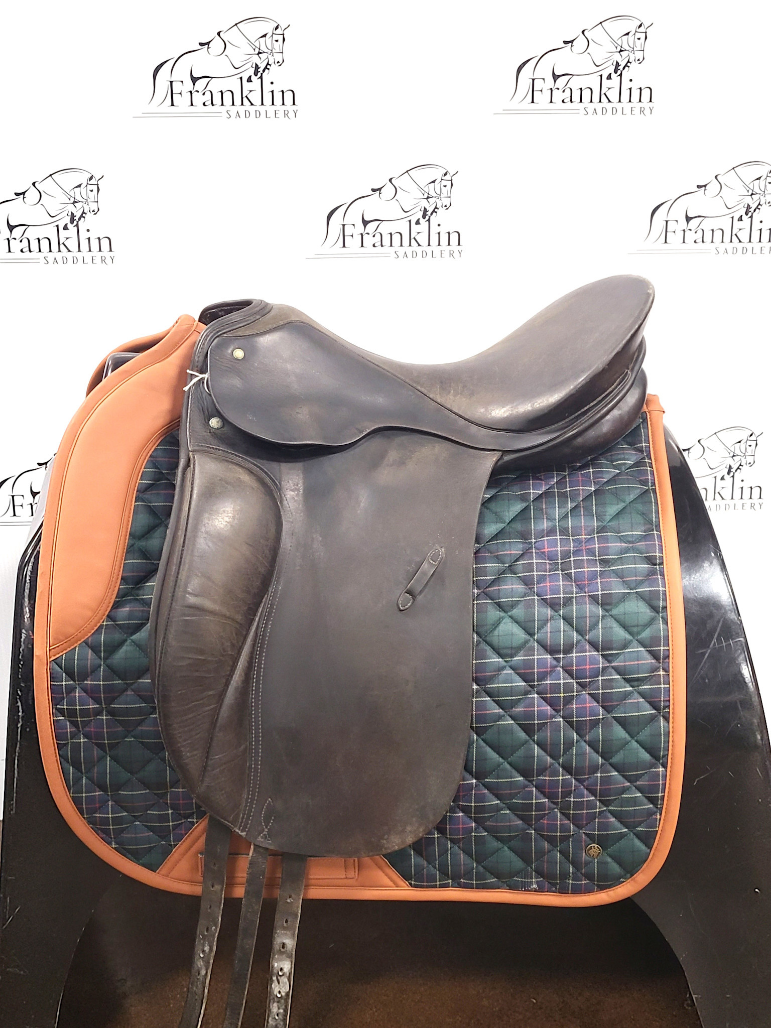 Miller Passier Dressage Saddle 17" Seat Medium Tree Consignment #850 ...
